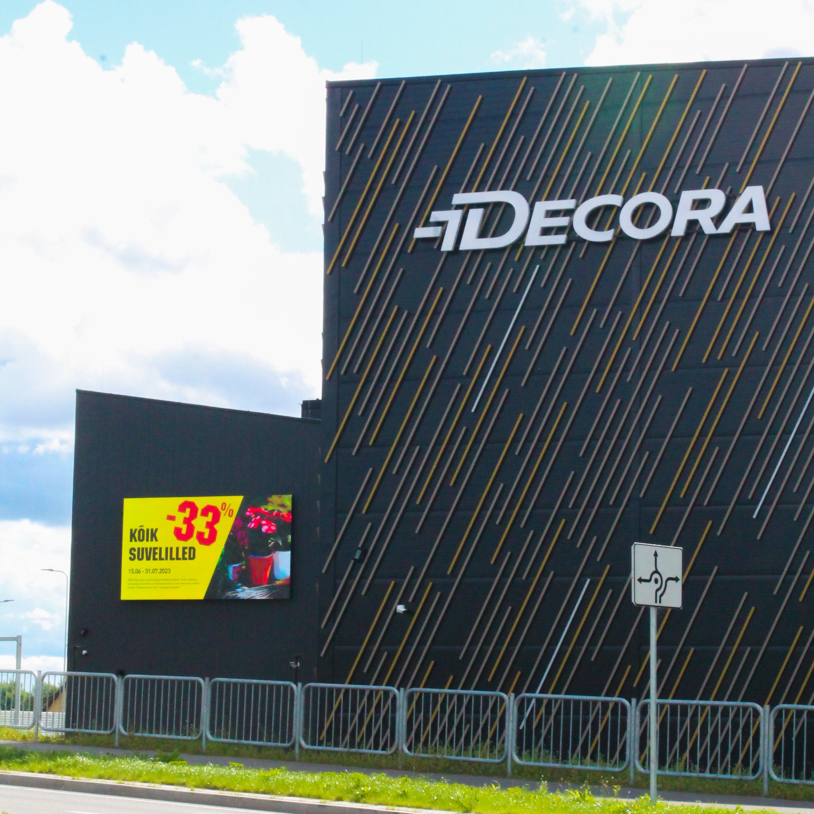 Decora Tartu store screen solutions - Portfolio